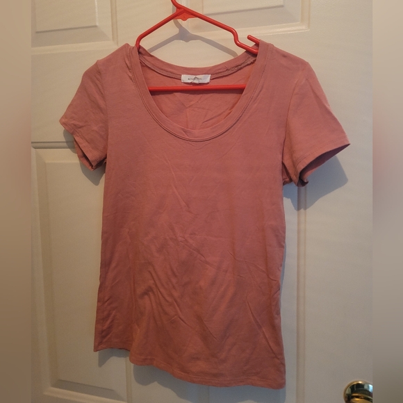 Active Basic | Tops | Casual T Shirt In Great Shape | Poshmark